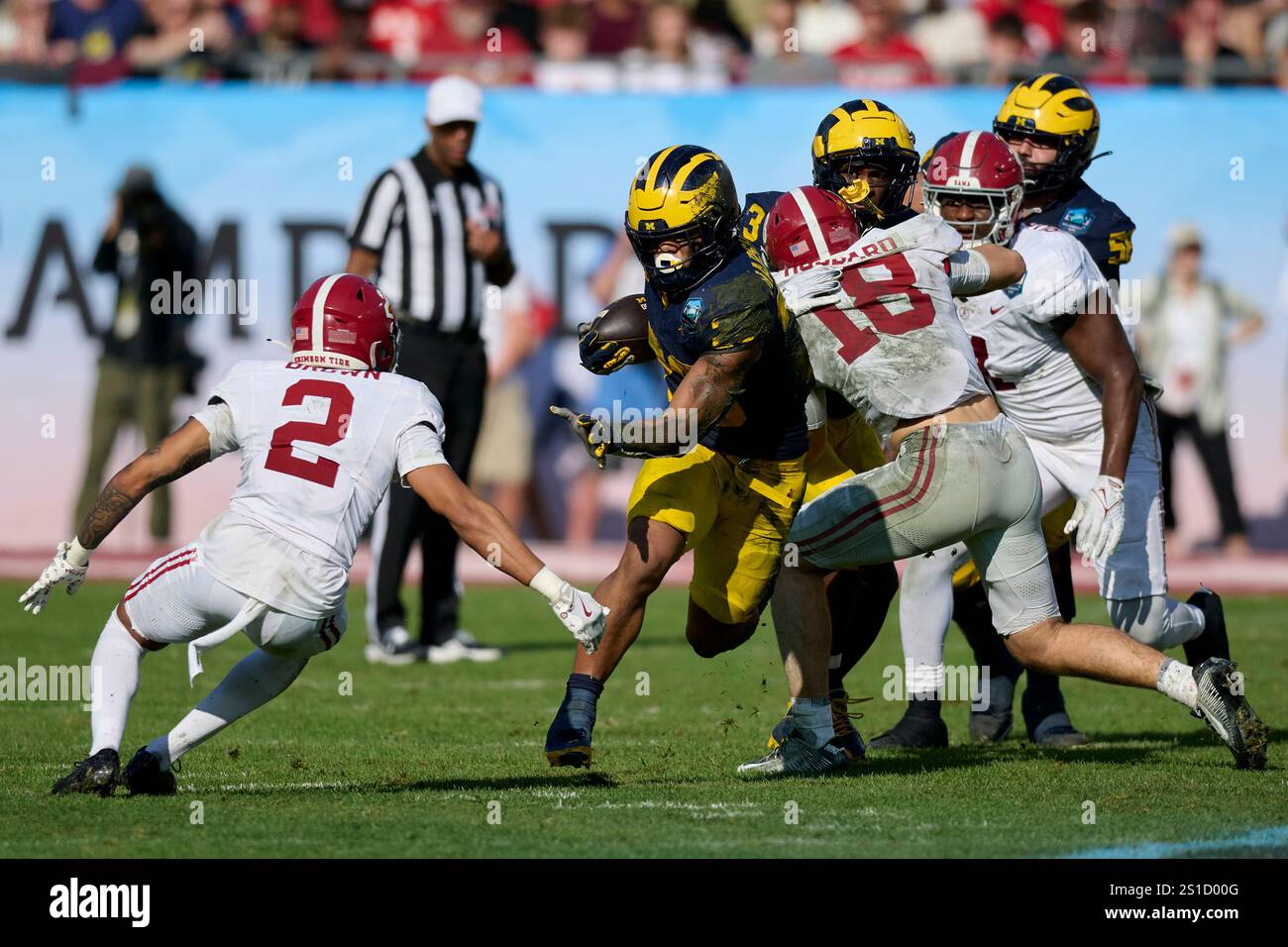 Tampa, Florida, USA. 31st Dec, 2024. Michigan running back Jordan ...