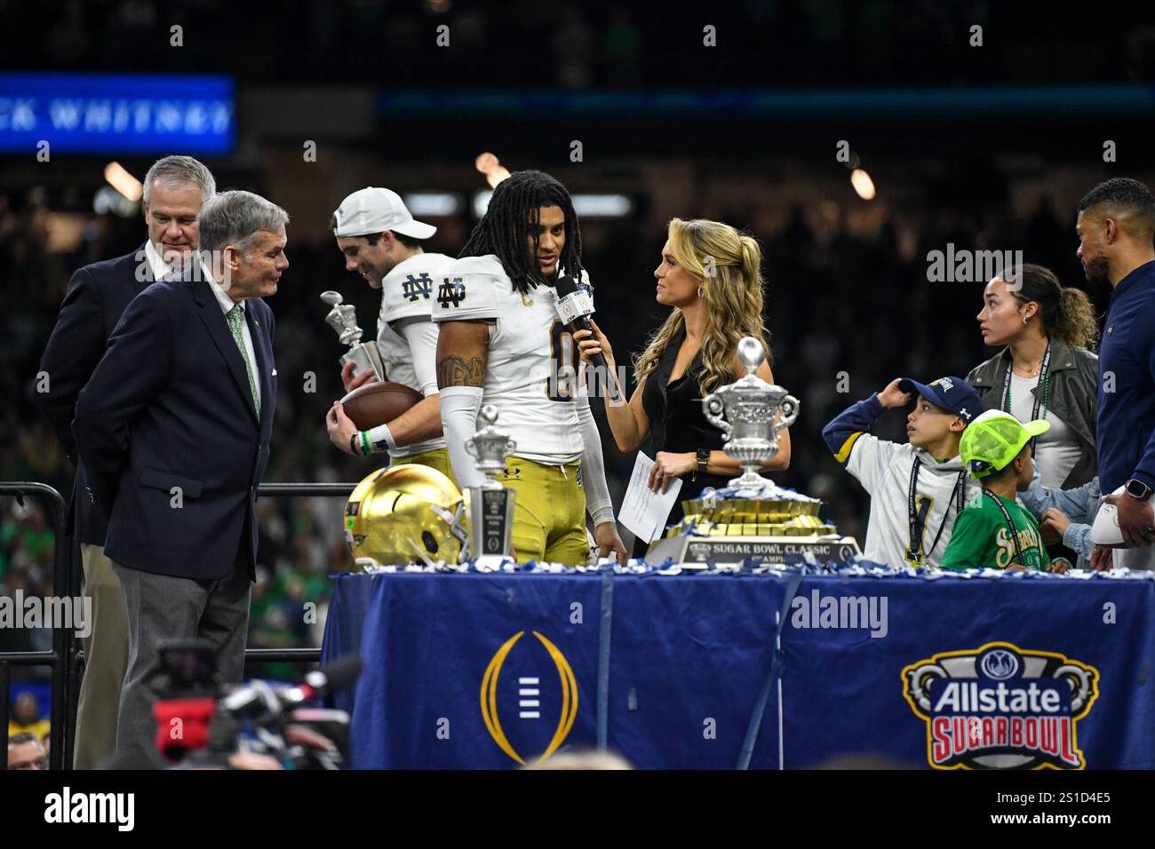 New Orleans, Louisiana, USA. 2nd Jan, 2025. Notre Dame safety (0 ...