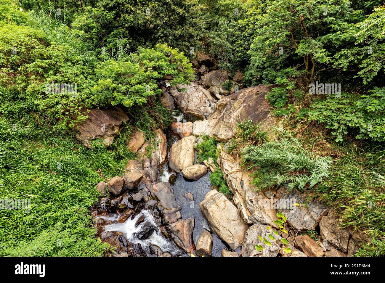Rawana waterfall in sri lanka hi-res stock photography and images - Alamy