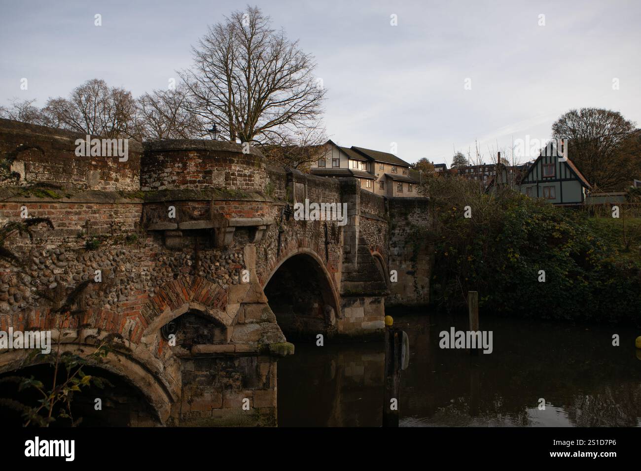 Bishops Bridge over the Wensum River, Bishopsgate, Norwich Stock Photo ...