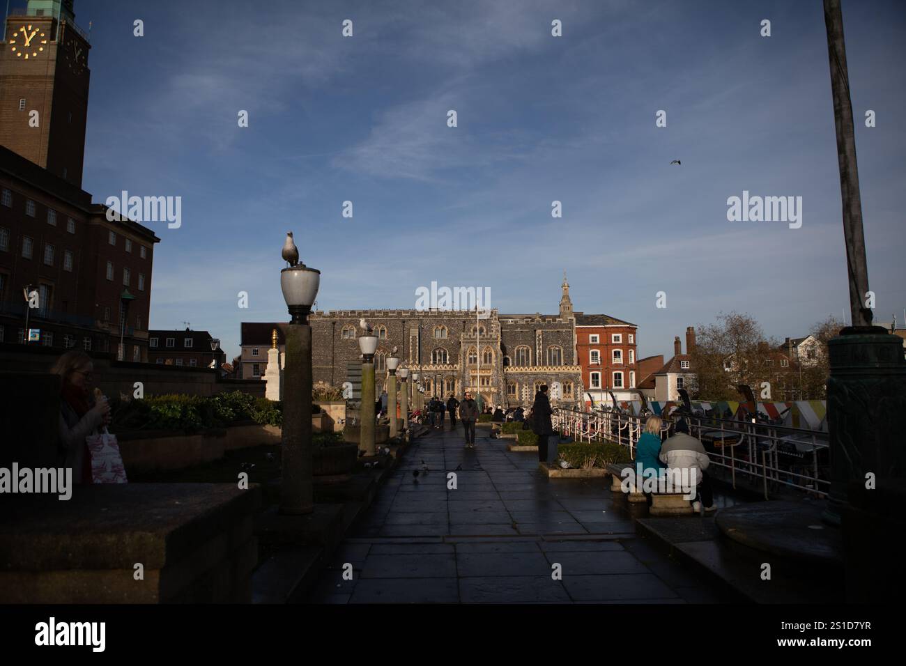 Market square access hi-res stock photography and images - Alamy
