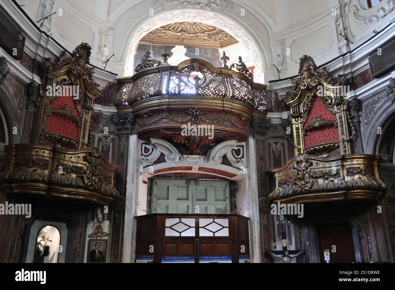 Chiesa di santa maria egiziaca a forcella hi-res stock photography and ...