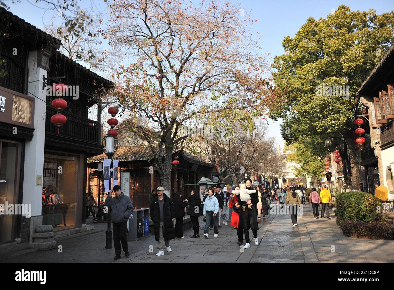 Tourists visit the Laomendong scenic area to welcome the New Year in ...