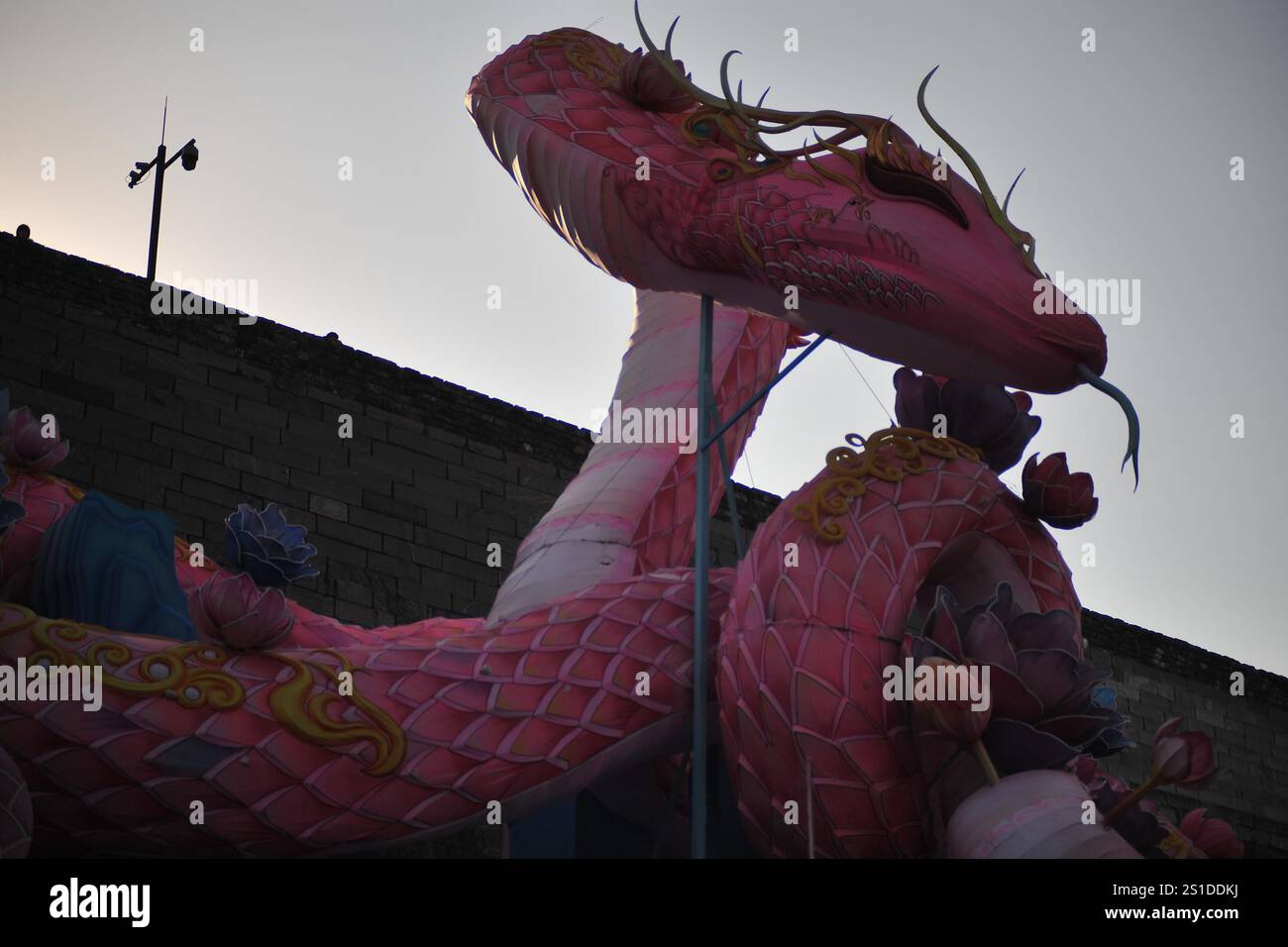 Tourists visit the Laomendong scenic area to welcome the New Year in ...