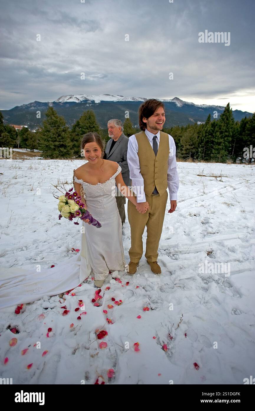 Kelly and Hunter Leeves after finishing their wedding Ceremony ...