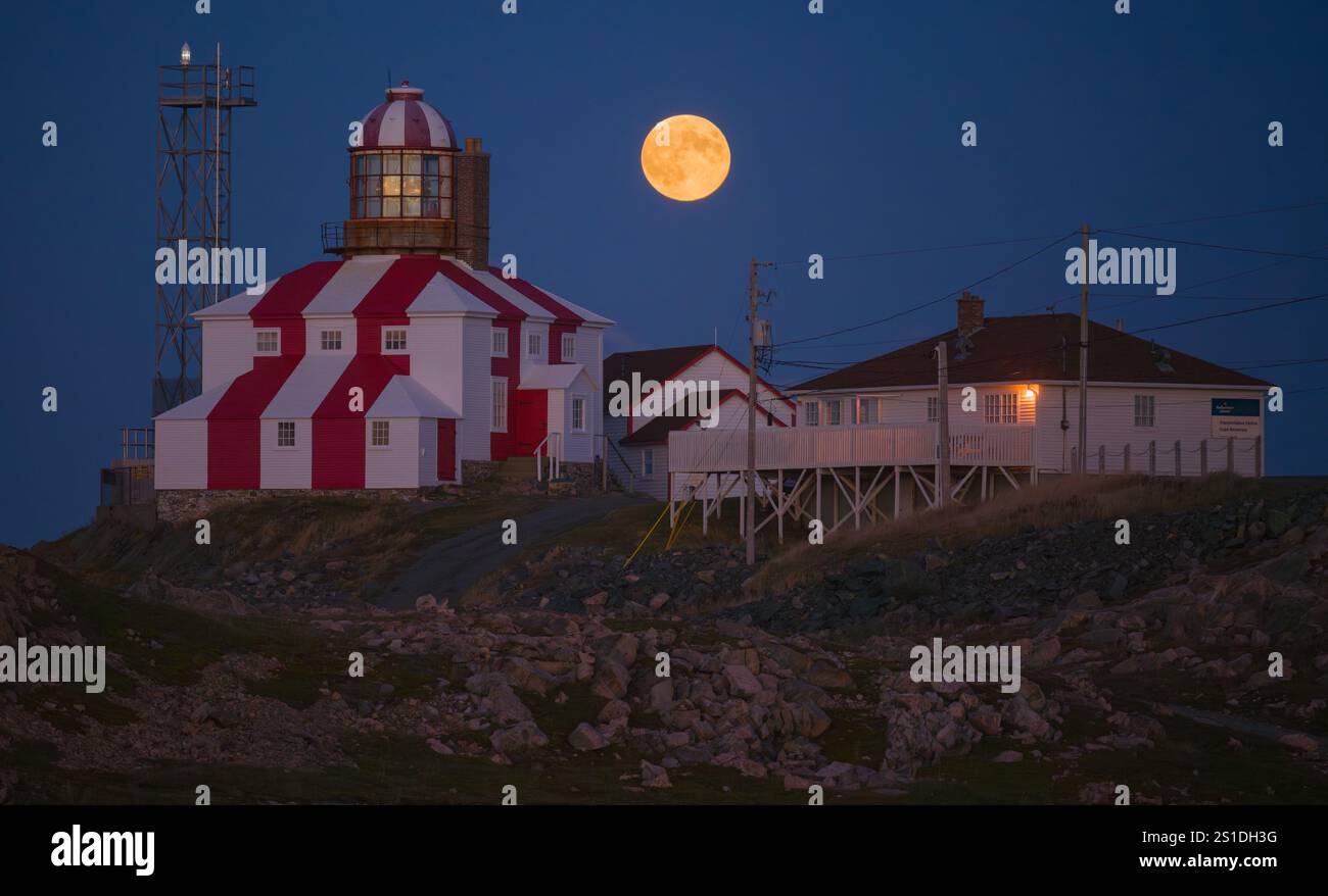 Full Moon Over Bonavista Lighthouse Stock Photo - Alamy