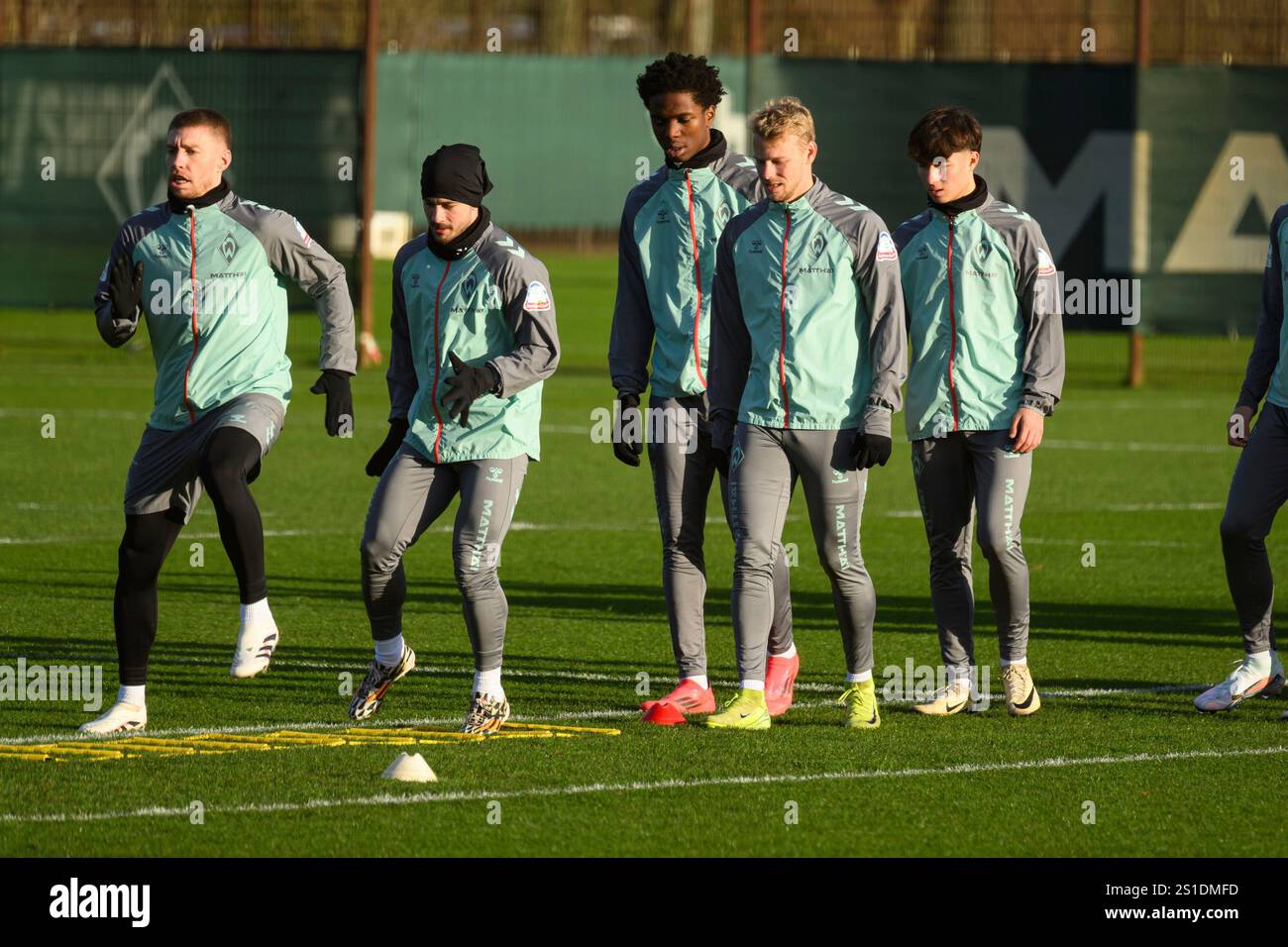 02.01.2025, Trainingsgelaende am WESERSTADION - Platz 4/5, Bremen, GER ...