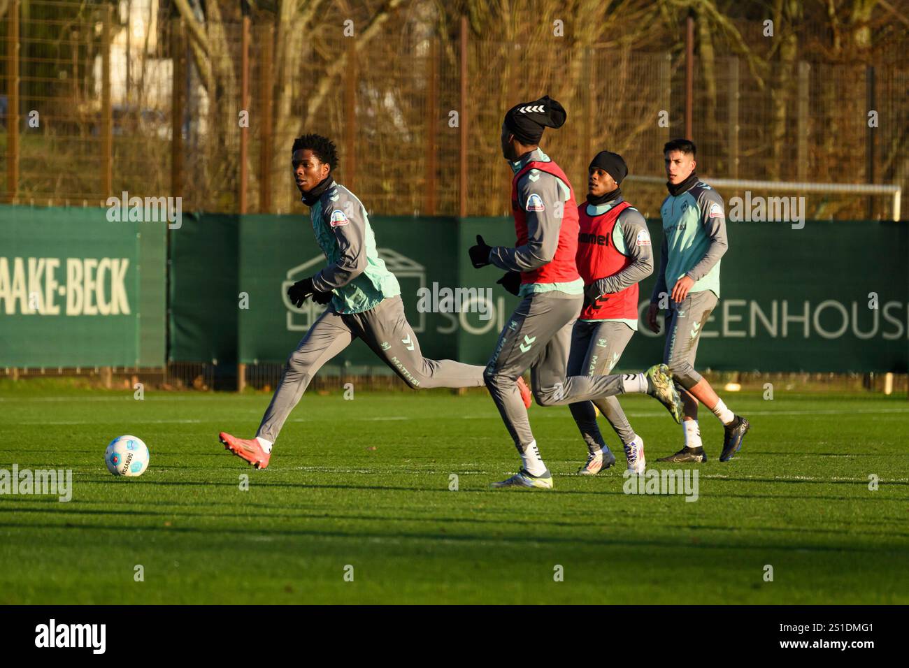 02.01.2025, Trainingsgelaende am WESERSTADION - Platz 4/5, Bremen, GER ...