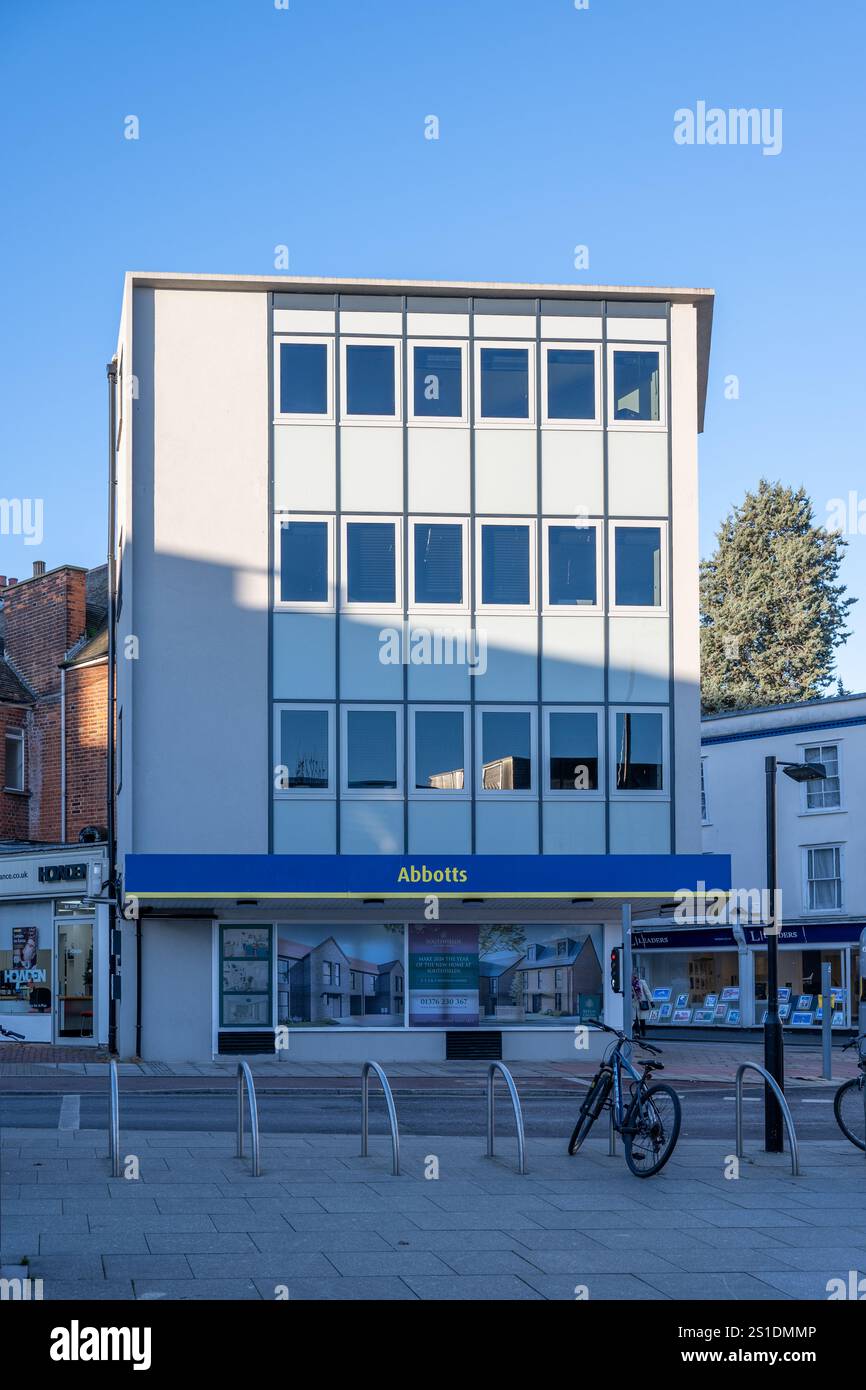1960's built office building in Chelmsford Stock Photo - Alamy