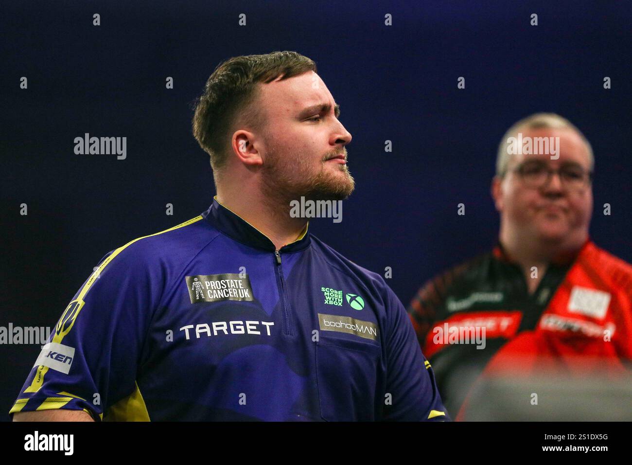 Luke littler stephen bunting face gesture hi-res stock photography and ...