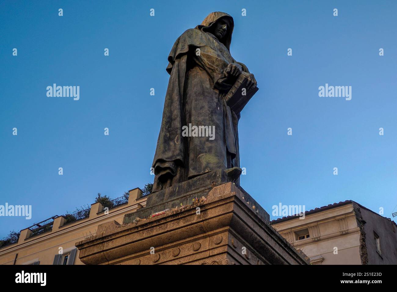 The giordano bruno sculpture rome Italy Stock Photo - Alamy