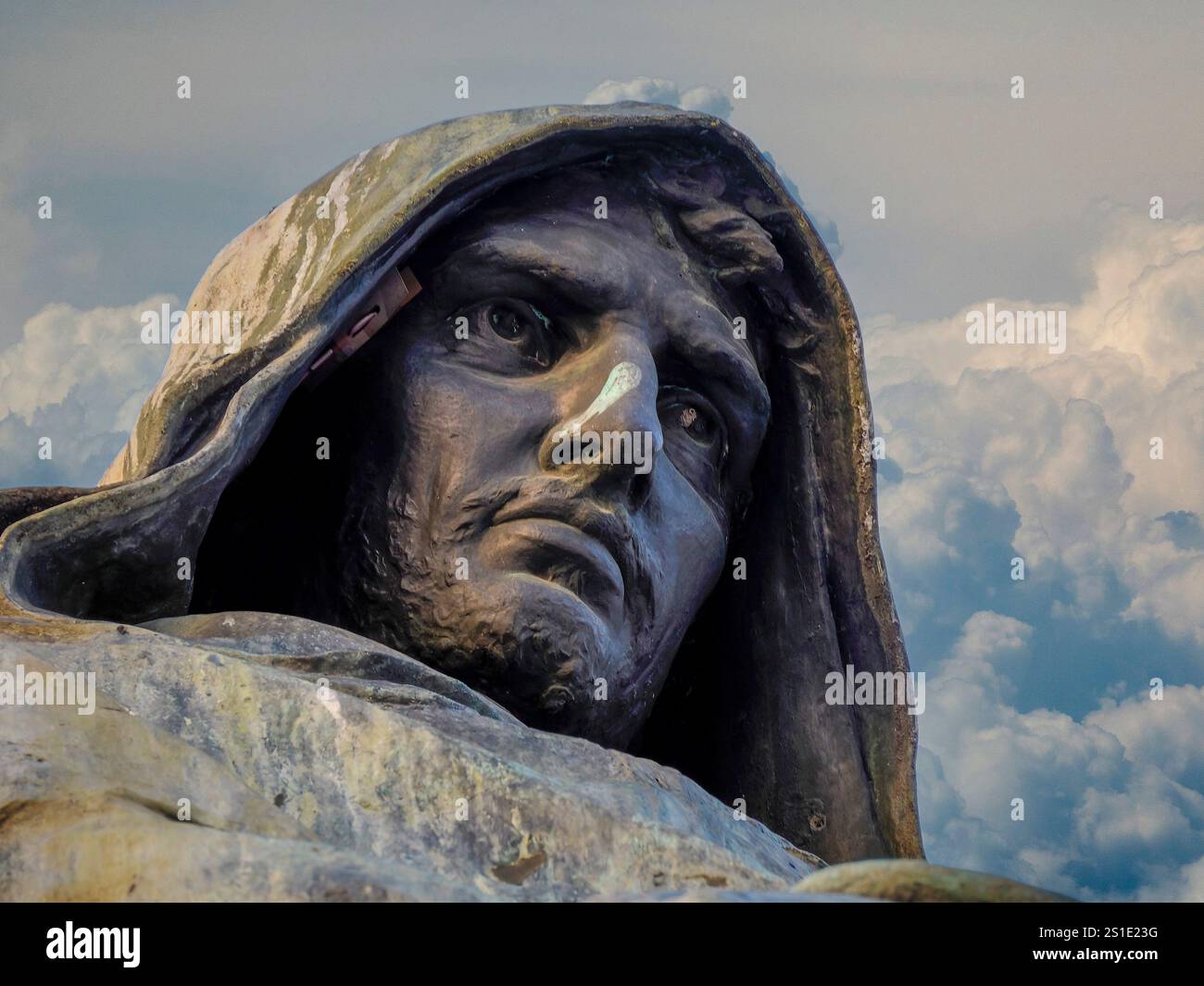 The giordano bruno sculpture rome Italy Stock Photo - Alamy