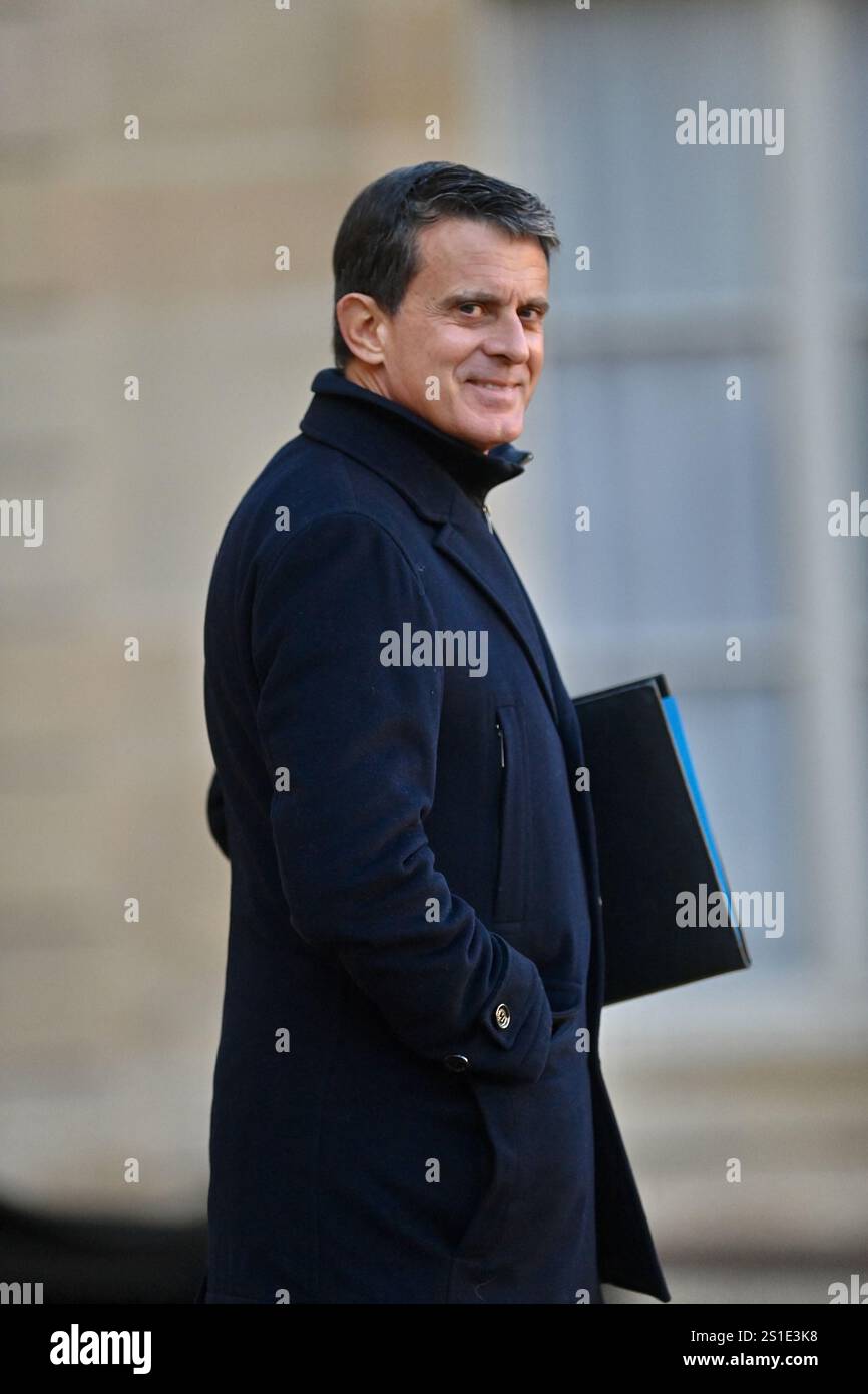 Manuel Valls Minister of State, Minister of Overseas Territories ...