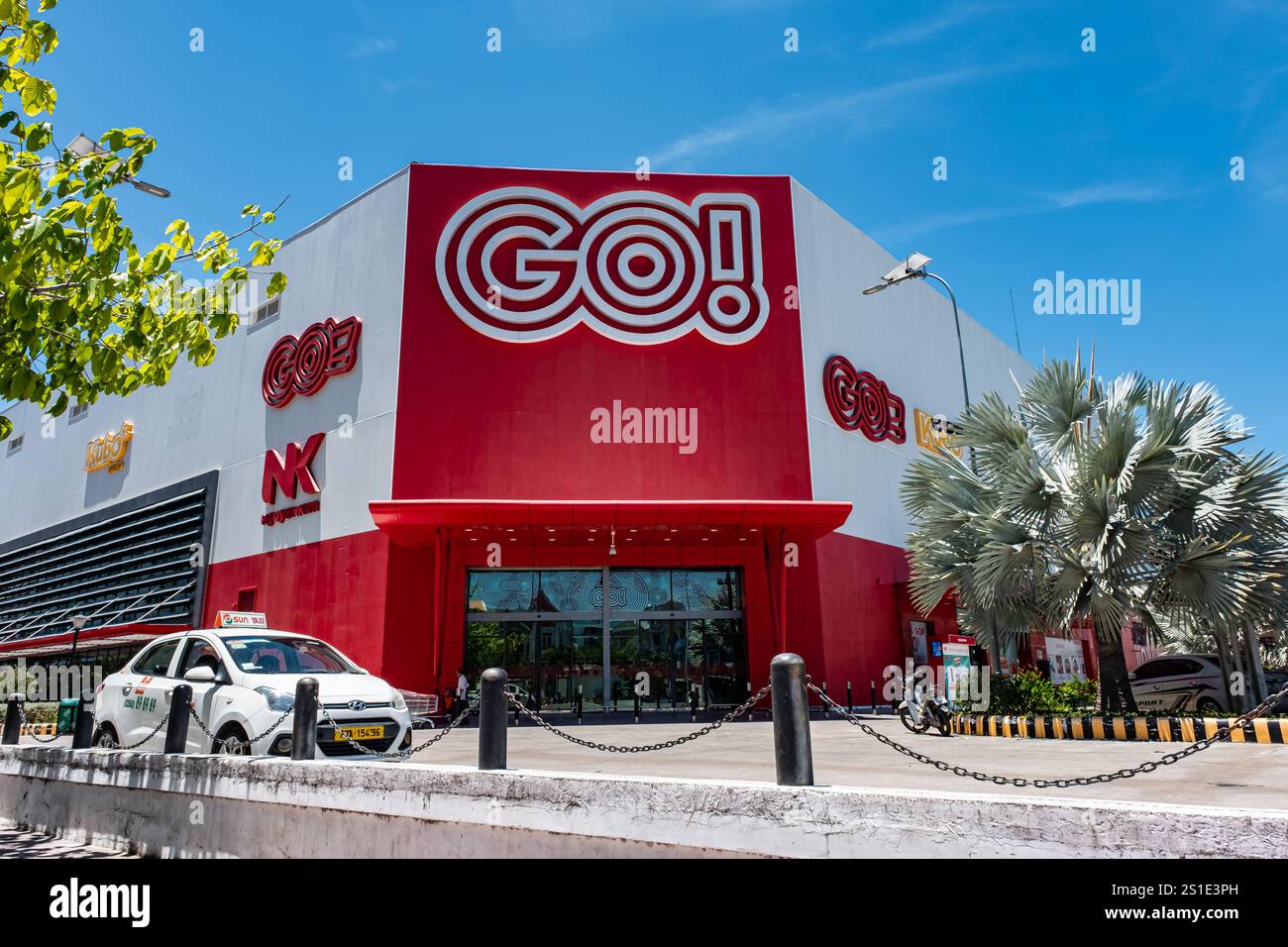 GO Big Supermarket-is flagship hypermarket and retail plaza chain in Vietnam. GO Hypermarket. Go ...