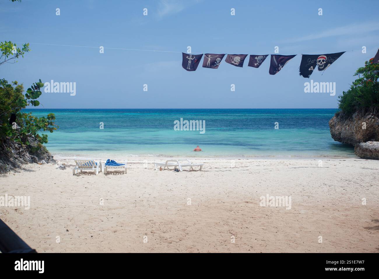 The Cafeteria el Pirata and the Caribbean sea pristine waters in ...