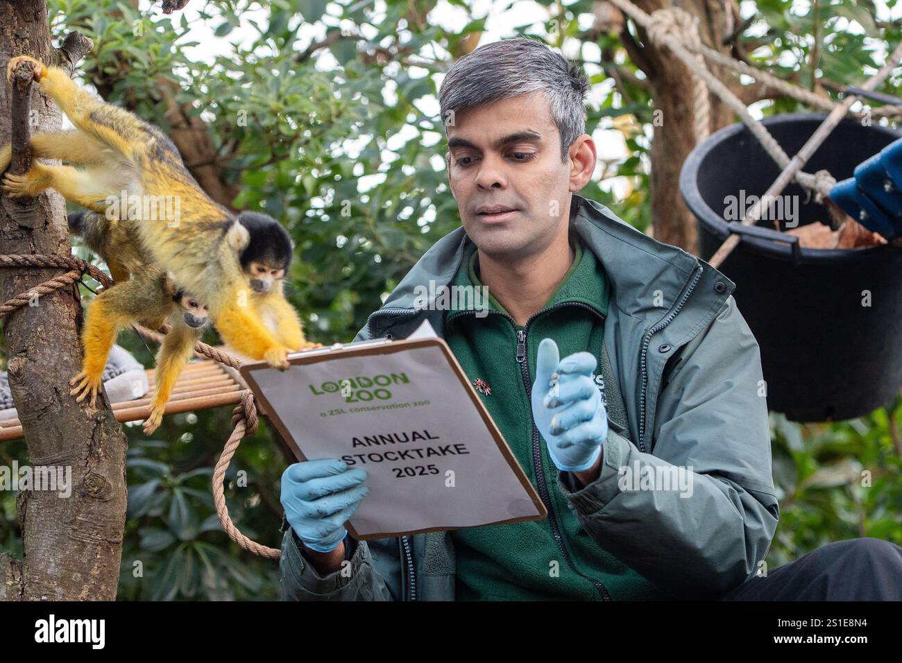 London, England, UK. 3rd Jan, 2025. A zookeeper poses with squirrel ...