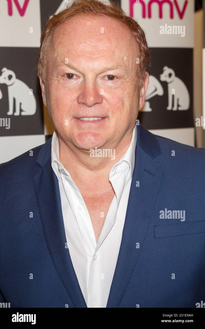 Bob Blakeley sings and signs his first Album at HMV Manchester, Arndale ...
