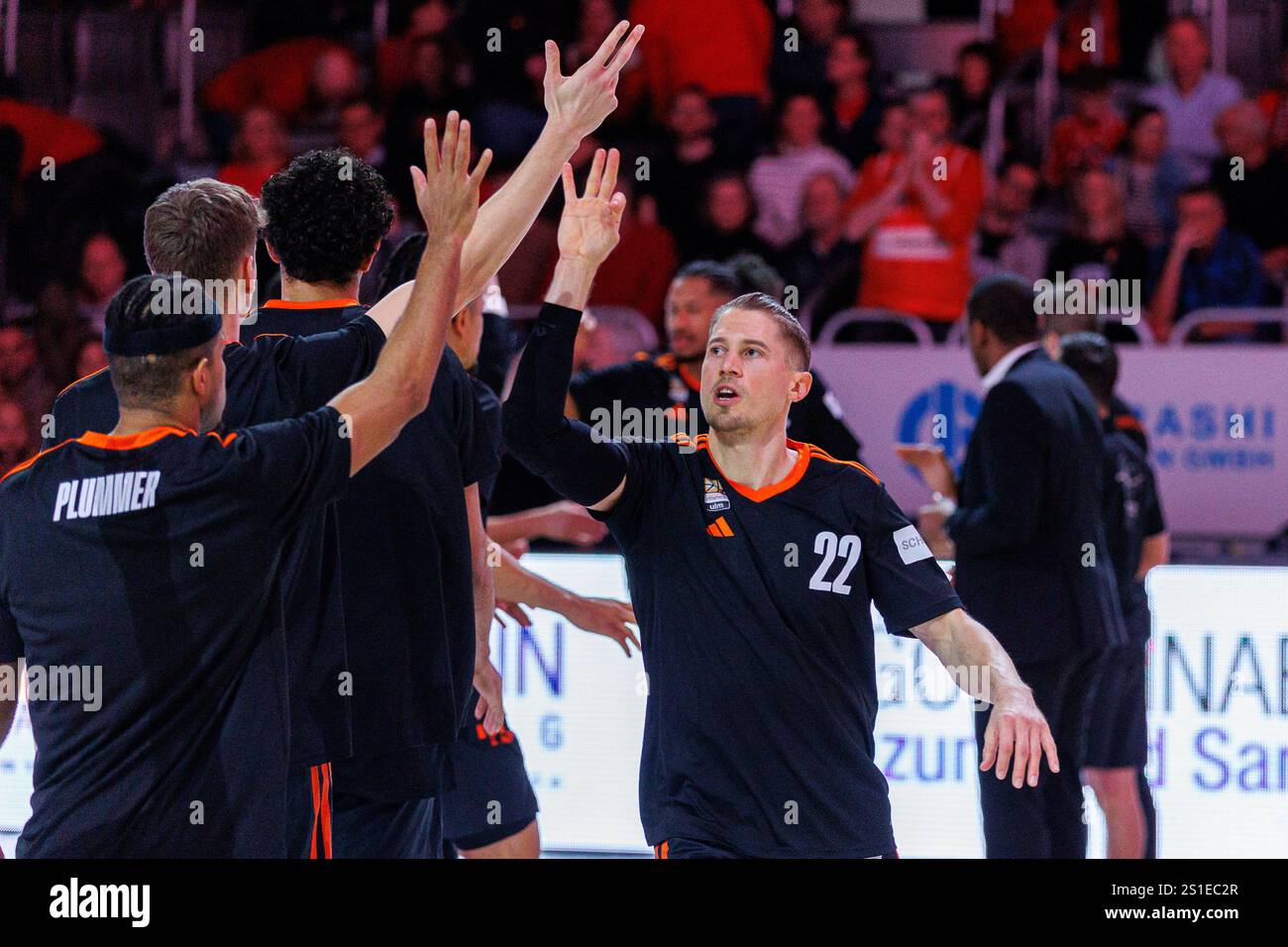 Thomas Klepeisz (ratiopharm Ulm, #22), vor Spielbeginn, Bamberg Baskets ...