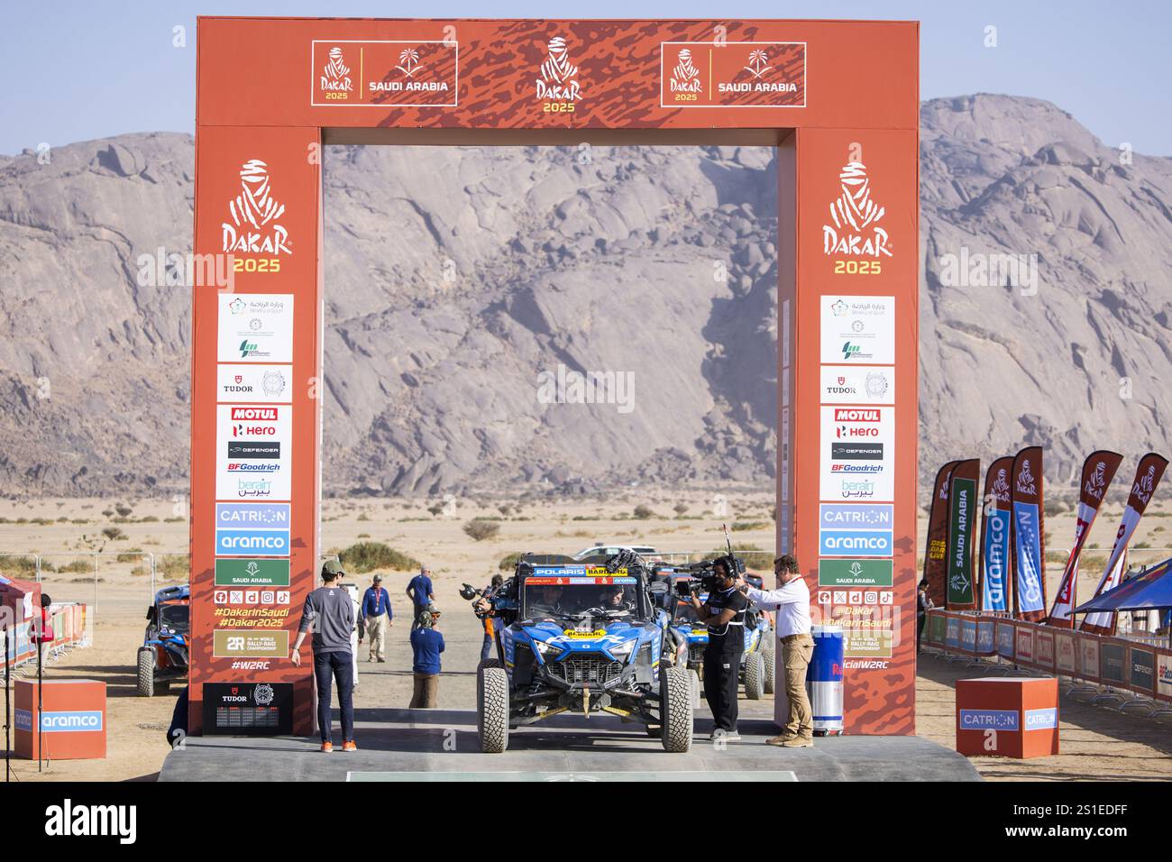 411 VAYSSADE Florent (fra), REY Nicolas (fra), Polaris, Sebastien Loeb ...