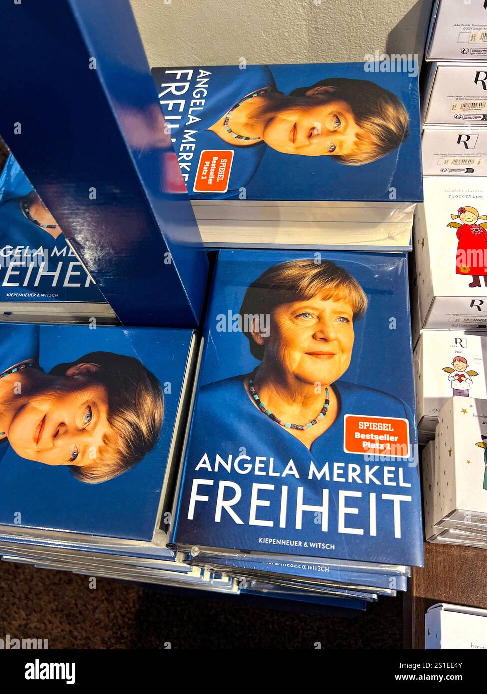 03.01.2025, Buchhandlung im Allgäu, Ein neues Buch steht zum Verkauf ...