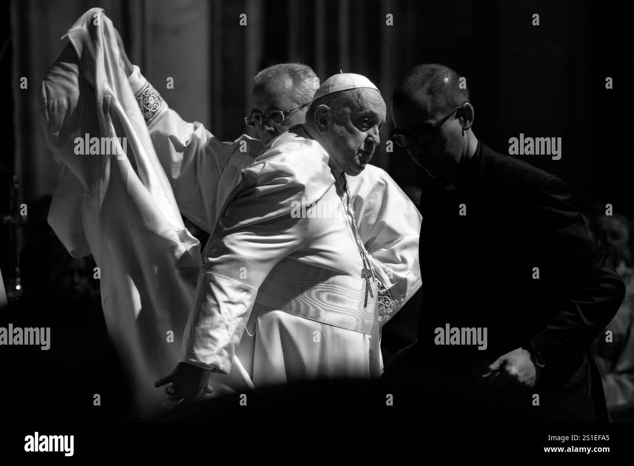 Vatican City, Vatican, 24 december 2024. Pope Francis opens the Holy ...
