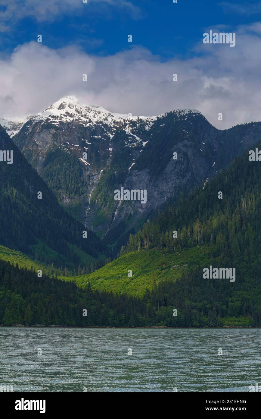 Glacier Bay with Glacier Peak and Mount Kennedy in Knight Inlet ...