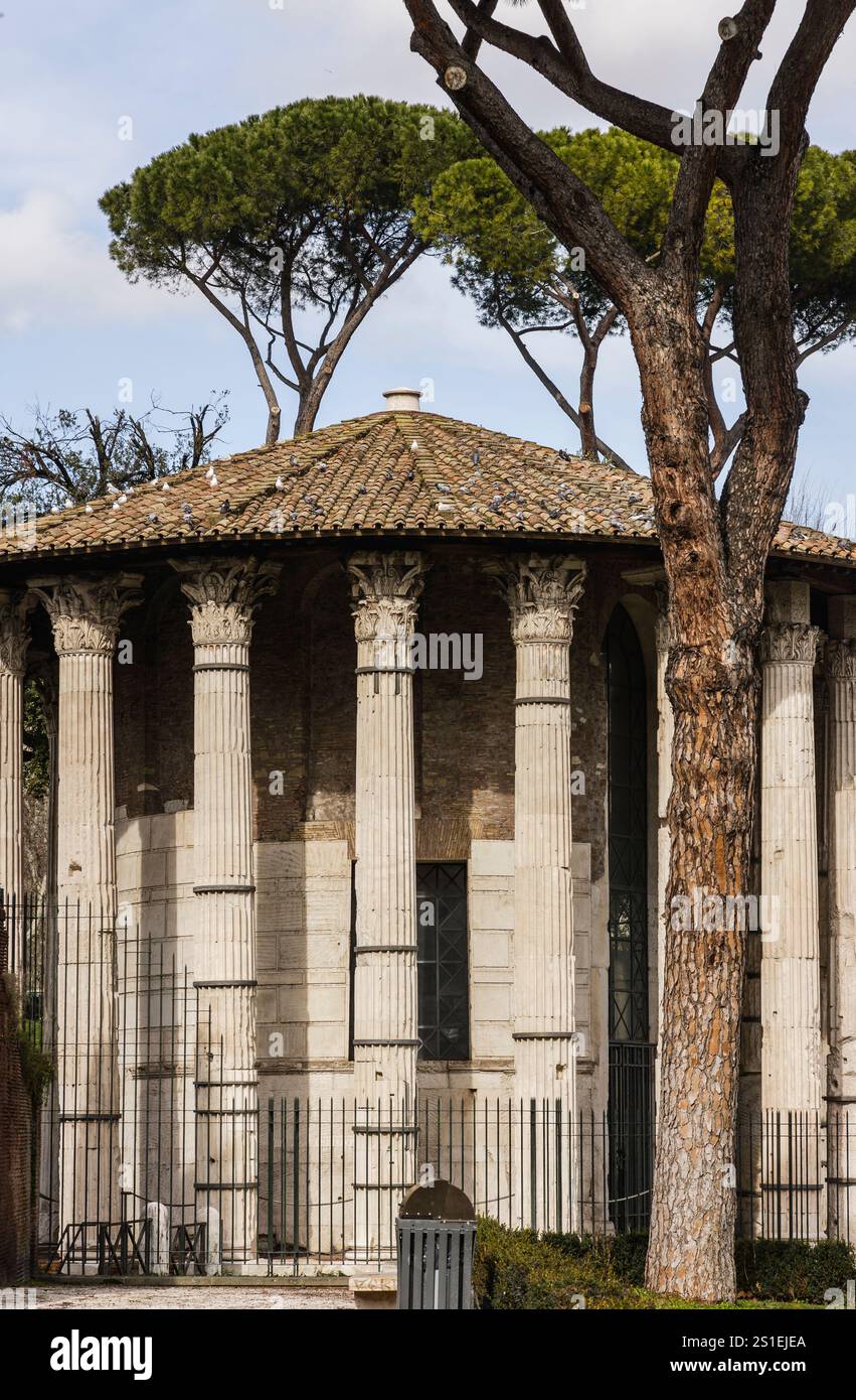 Italy. Rome. Temple of Hercules Victor. The Temple of Hercules Victor ...