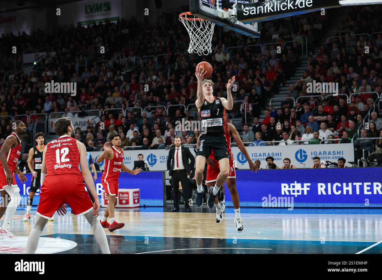 Bamberg, Germany. 02nd Jan, 2025. Basketball, Bundesliga, Main Round ...
