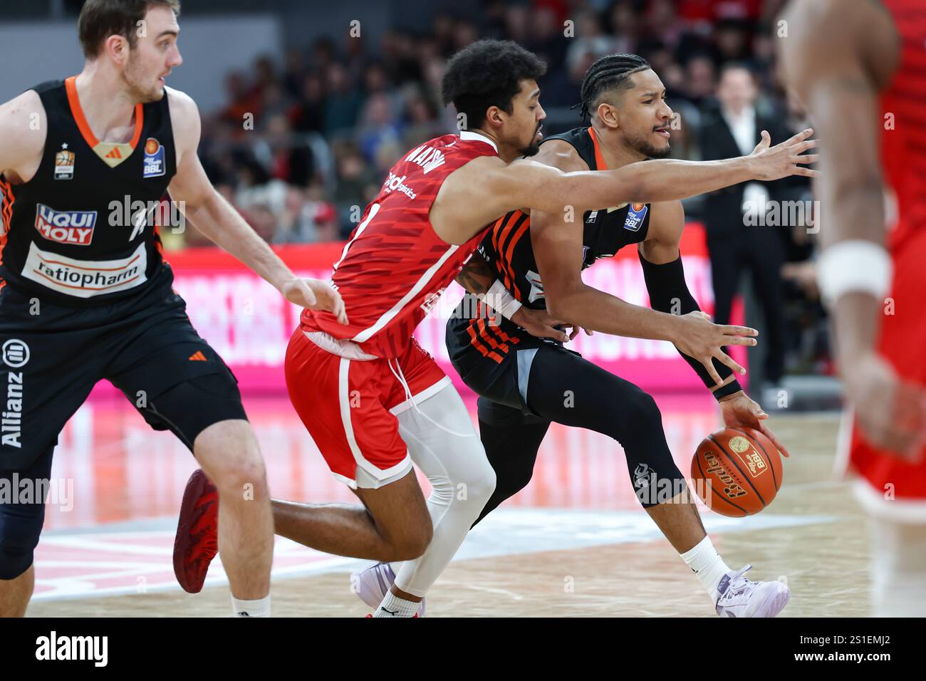 Bamberg, Germany. 02nd Jan, 2025. Basketball, Bundesliga, Main Round ...