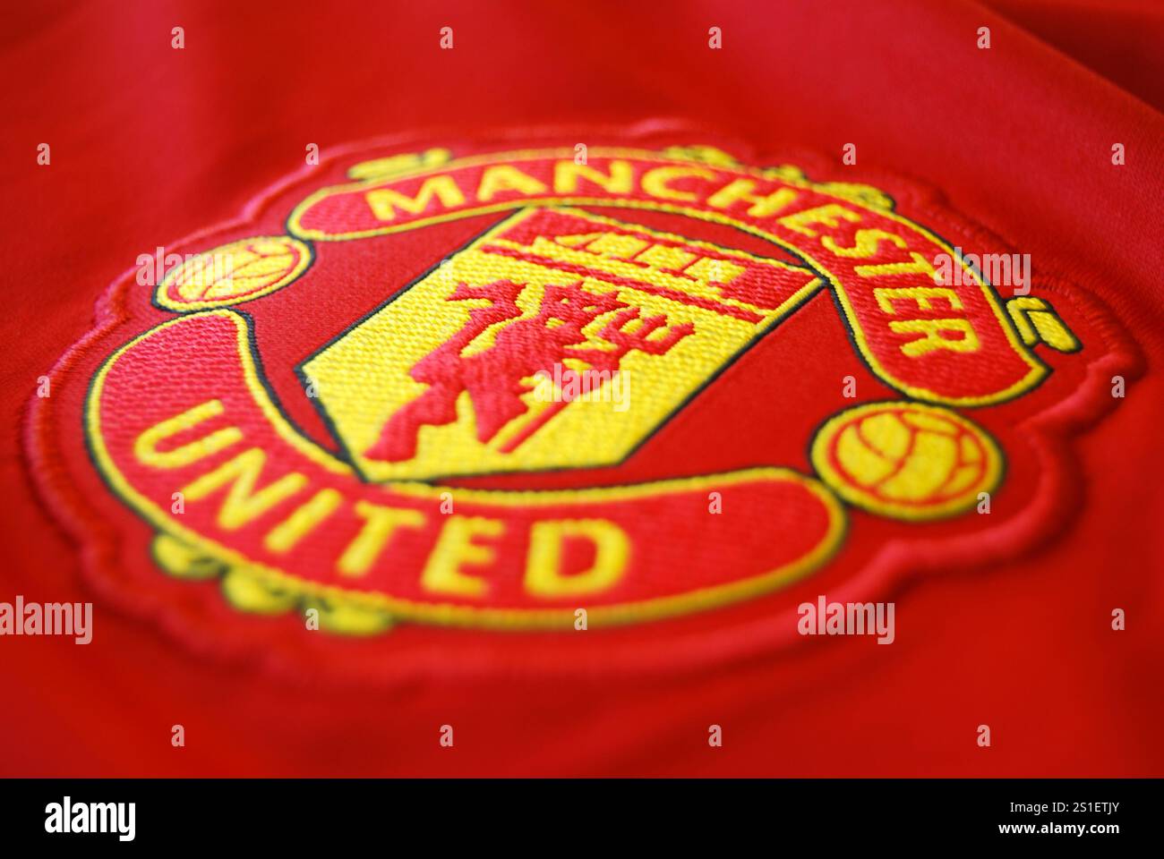 Manchester united badge hi-res stock photography and images - Alamy