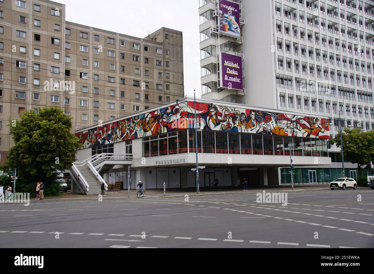 These images were captured by someone with a deep interest in ...