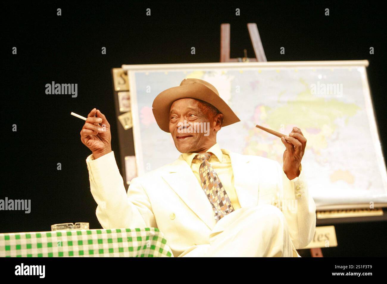 Winston Ntshona (Robert Zwenlizima, formerly Sizwe Banzi) in SIZWE ...