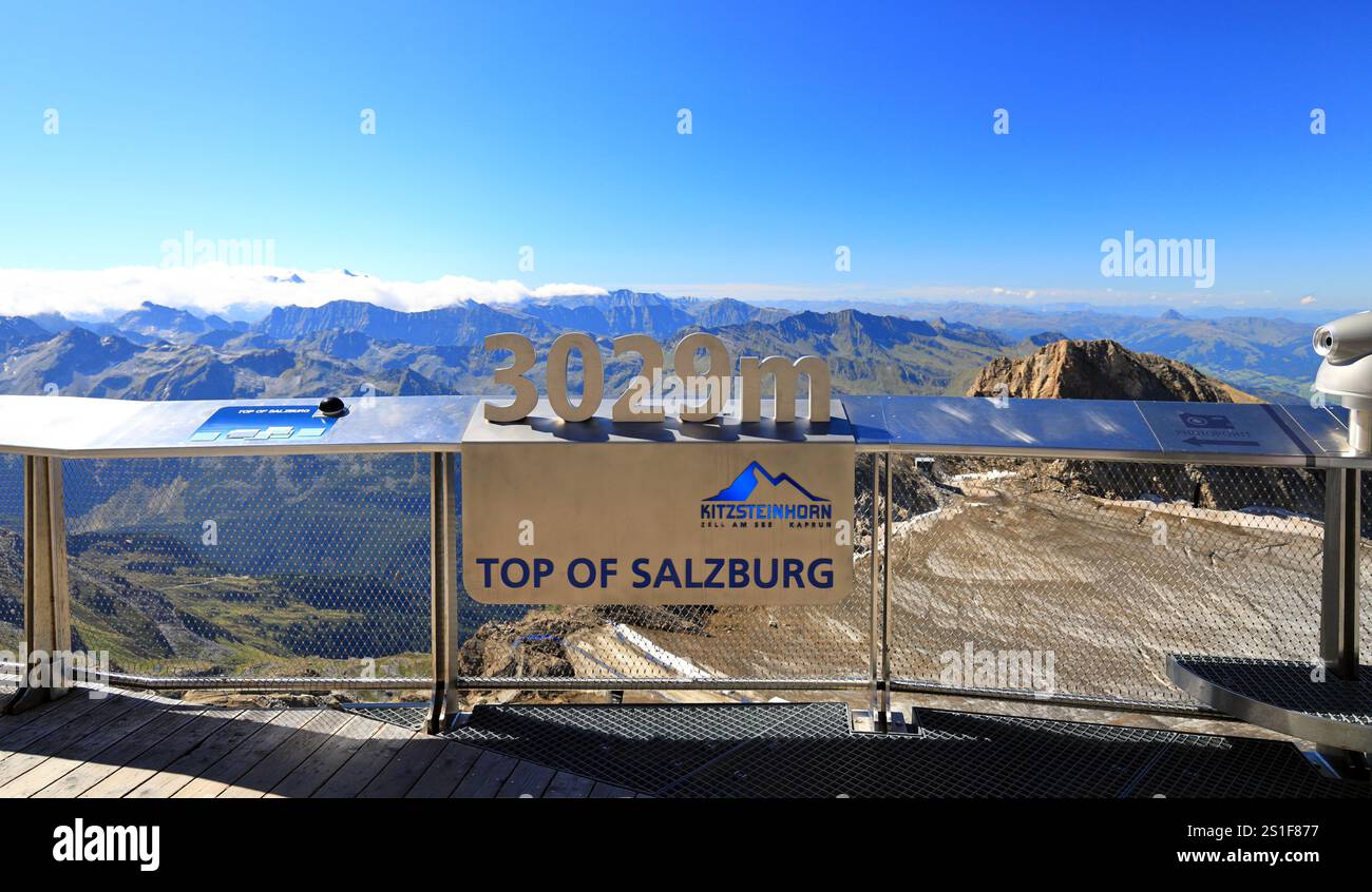 Mountain station on Mount Kitzsteinhorn. Austrian Alps, Europe Stock ...
