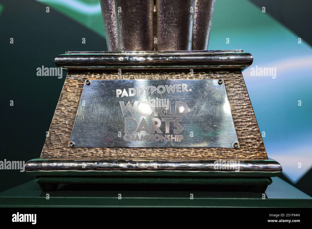 2024 25 paddy power world darts championship alexandra palace hi-res ...