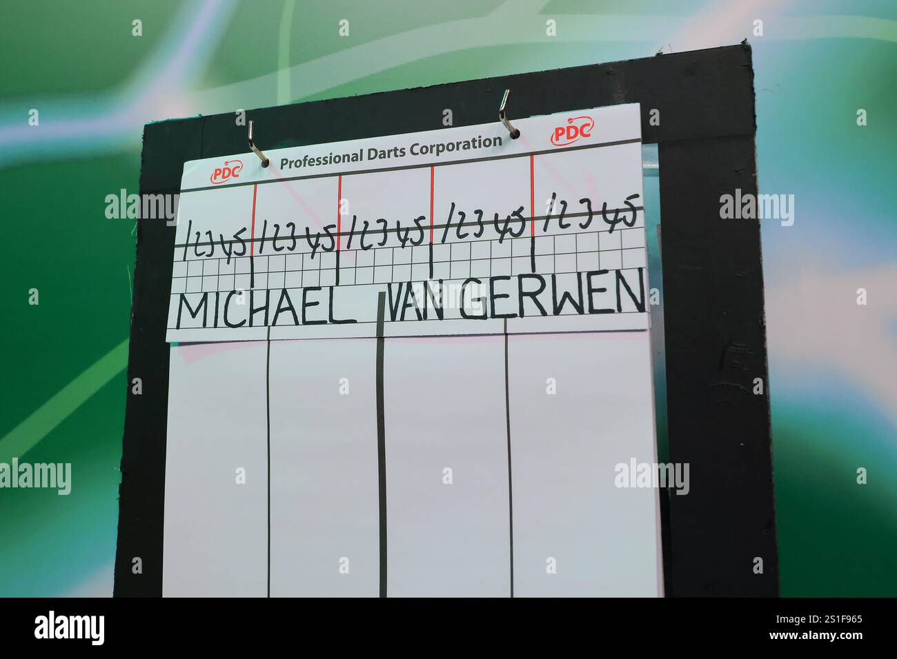 Alexandra Palace, London, UK. 3rd Jan, 2025. 2024/25 PDC Paddy Power ...