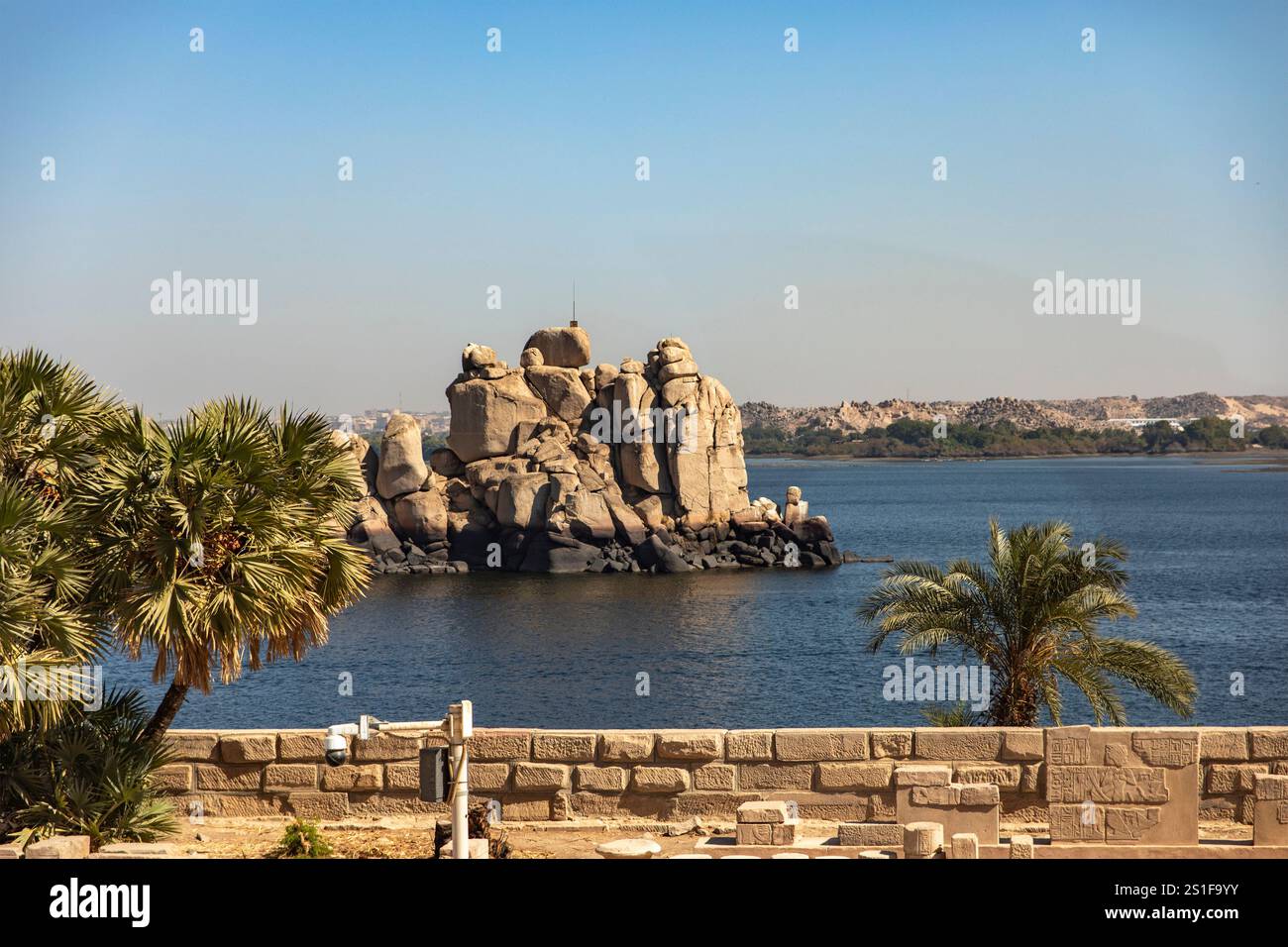 Stunning scenery of the Nile River from Elephantine and Philae in Aswan ...