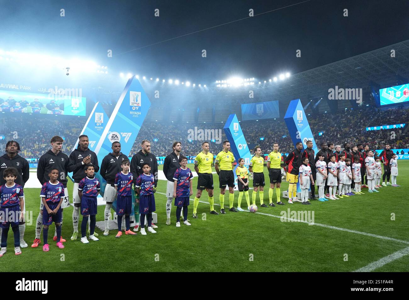 Riyadh, Saudi Arabia. 03rd Jan, 2025. Teams enter the soccer turf for ...