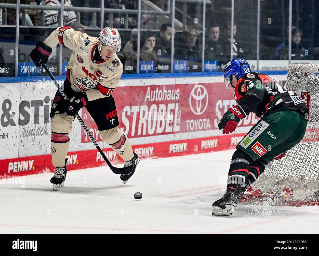 Augsburg, Deutschland. 03rd Jan, 2025. Nolan Zajac (Augsburger Panther ...