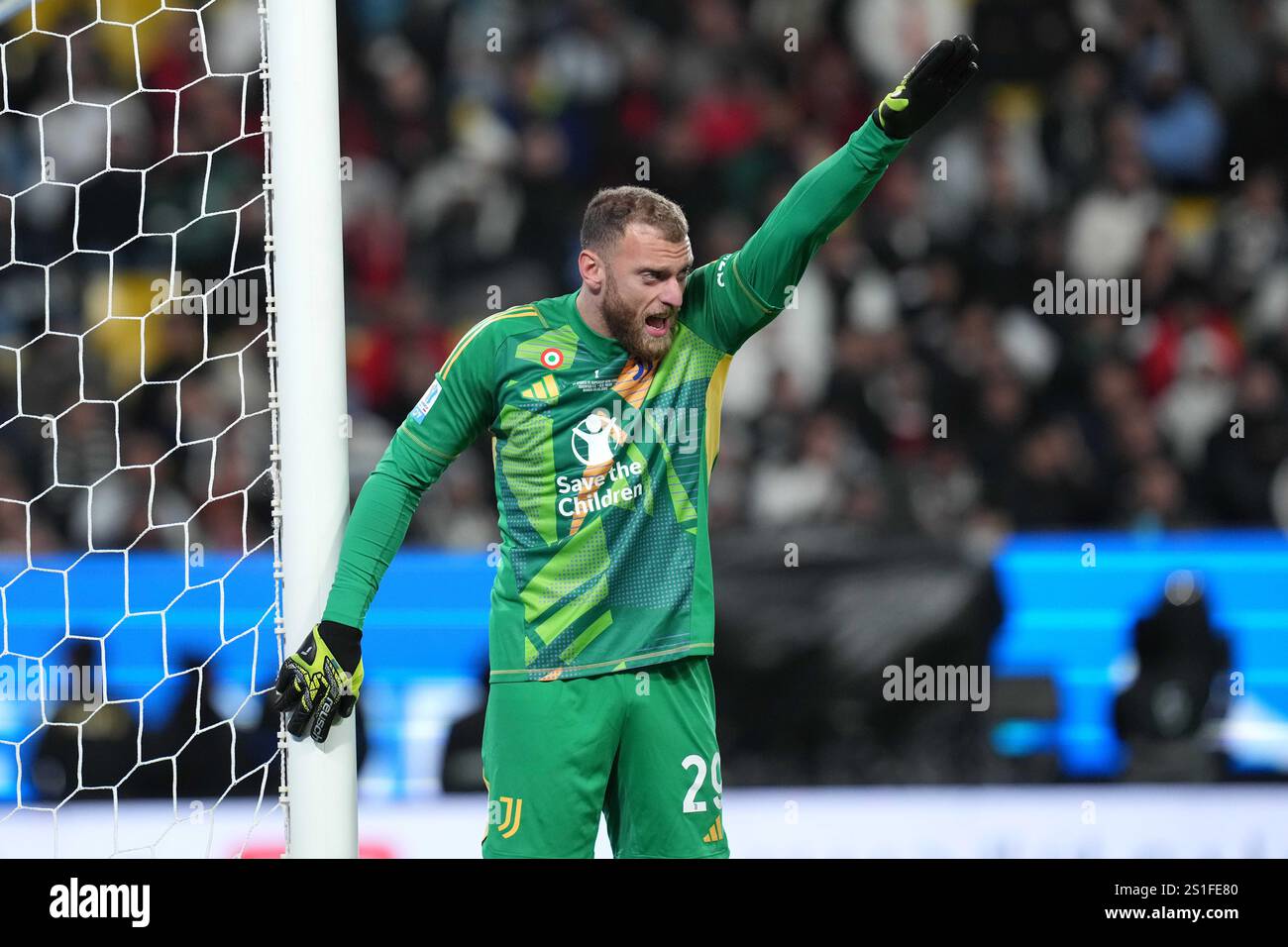 Riyadh, Saudi Arabia. 03rd Jan, 2025. Juventus' goalkeeper Michele Di ...