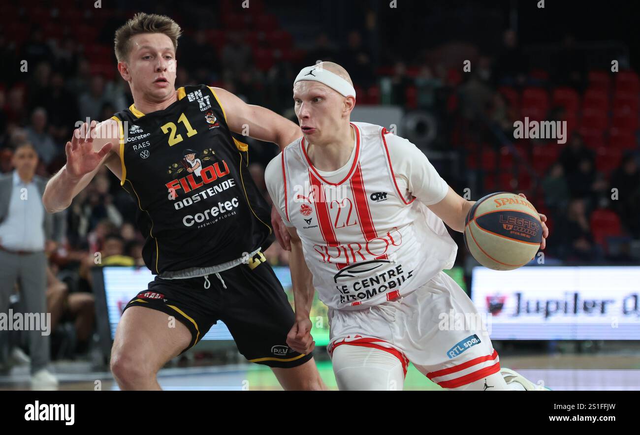 Charleroi, Belgium. 03rd Jan, 2025. Oostende's Noah Meeusen and Spirou ...