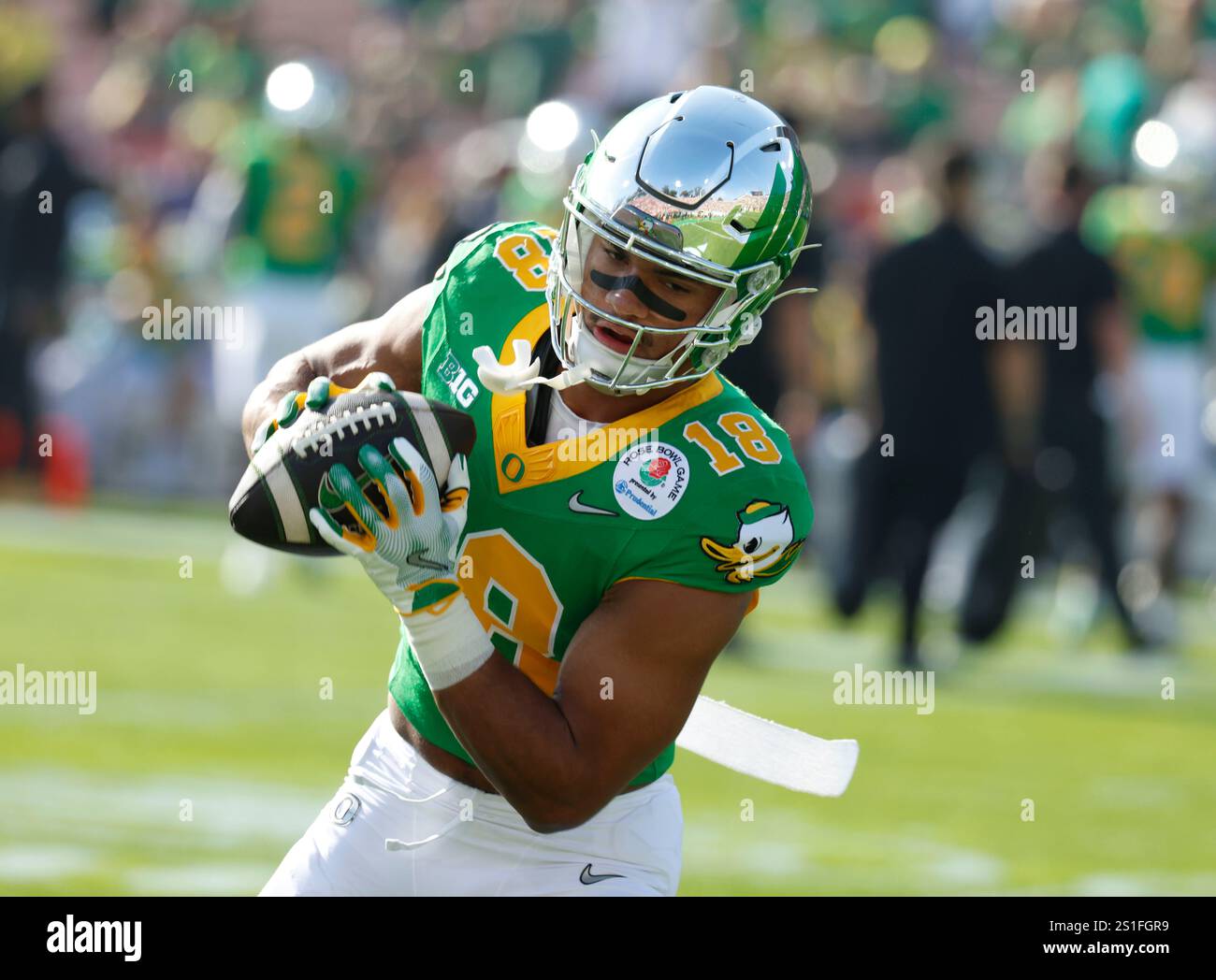 January 01, 2025 Oregon Ducks tight end Kenyon Sadiq (18) in action ...