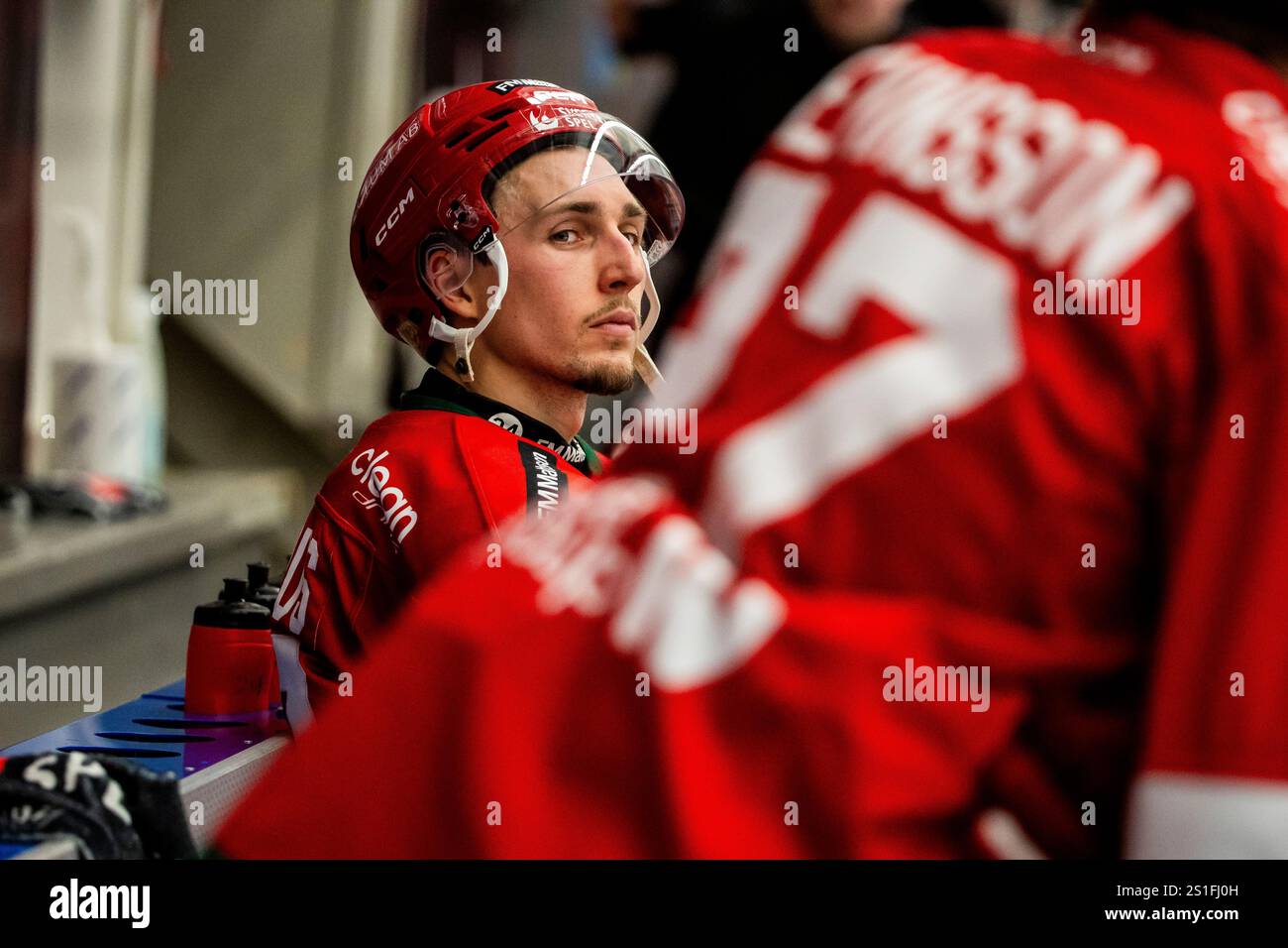 Mora, Sverige. 03rd Jan, 2025. 250103 Moras William Pethrus deppar efter förlust under ...