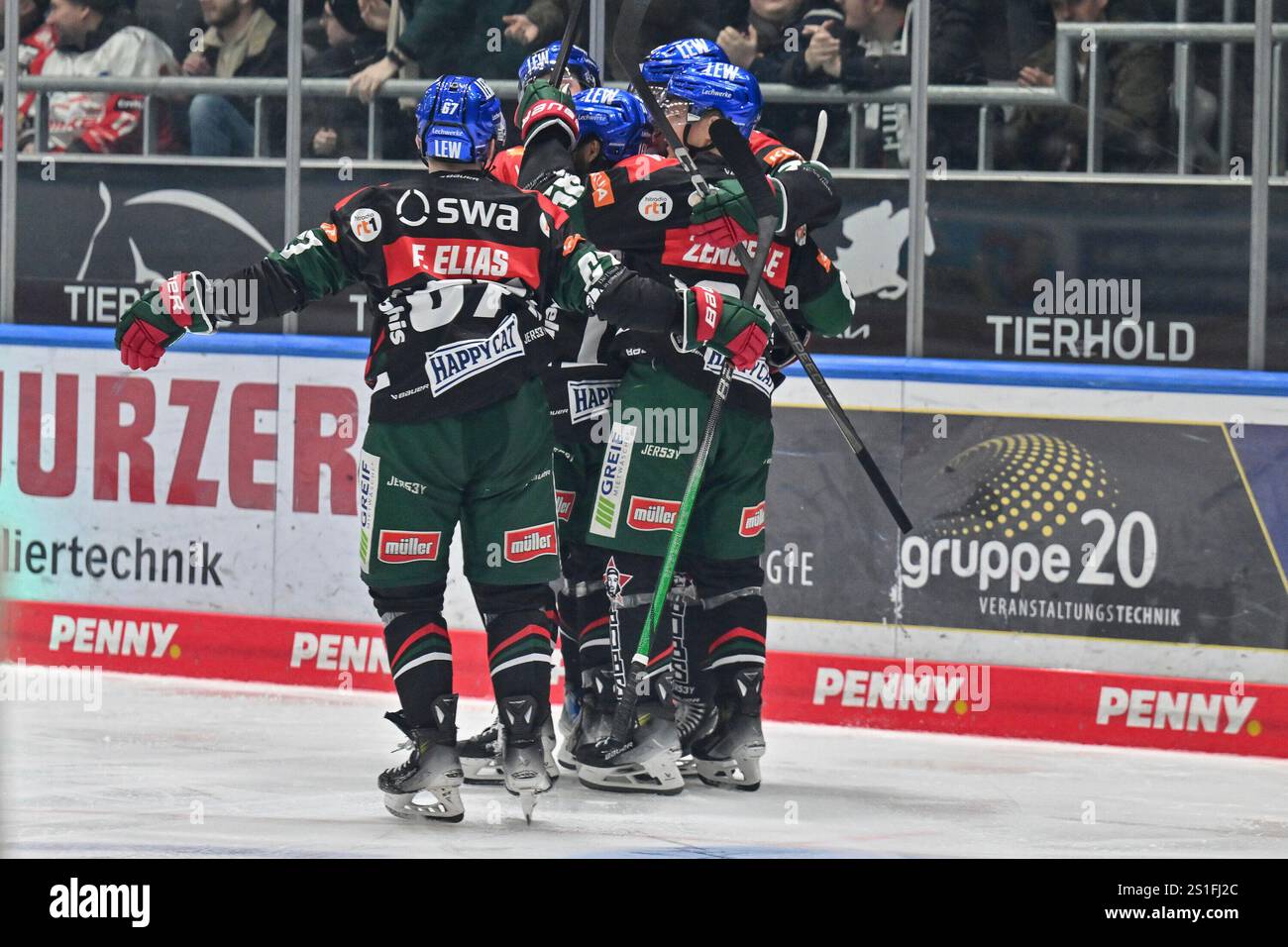 Augsburg, Deutschland. 03rd Jan, 2025. Jubel der Panther nach dem ...