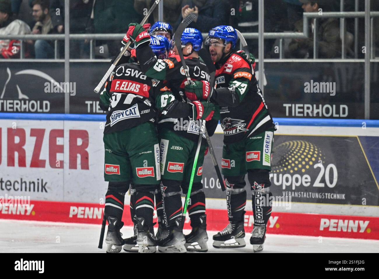 Augsburg, Deutschland. 03rd Jan, 2025. Jubel der Panther nach dem ...