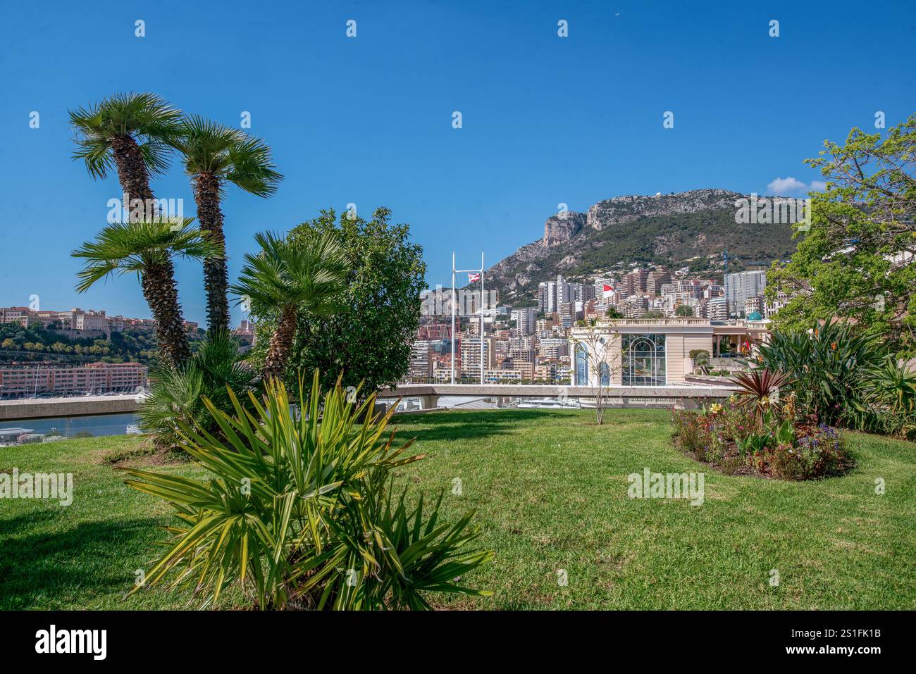 A wonderful public park between the Casino Square and the embankment ...