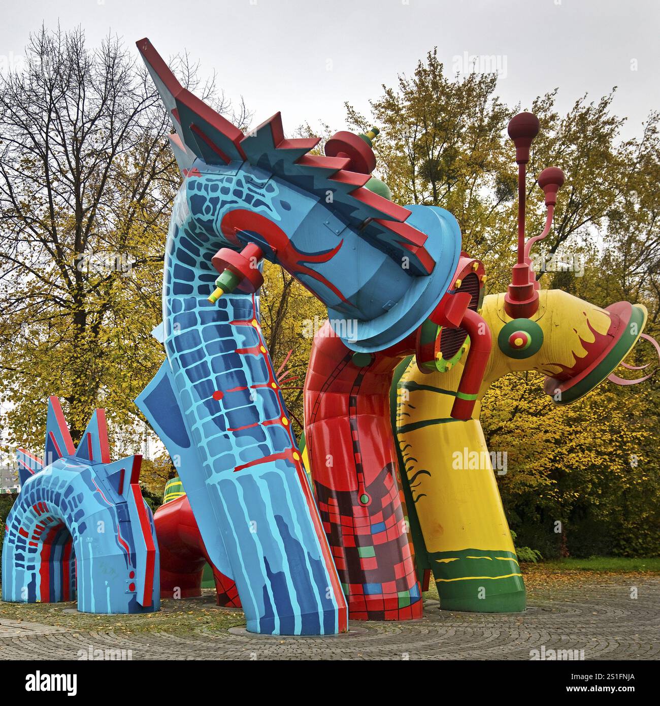 Duesseldorf europe european canal hi-res stock photography and images ...