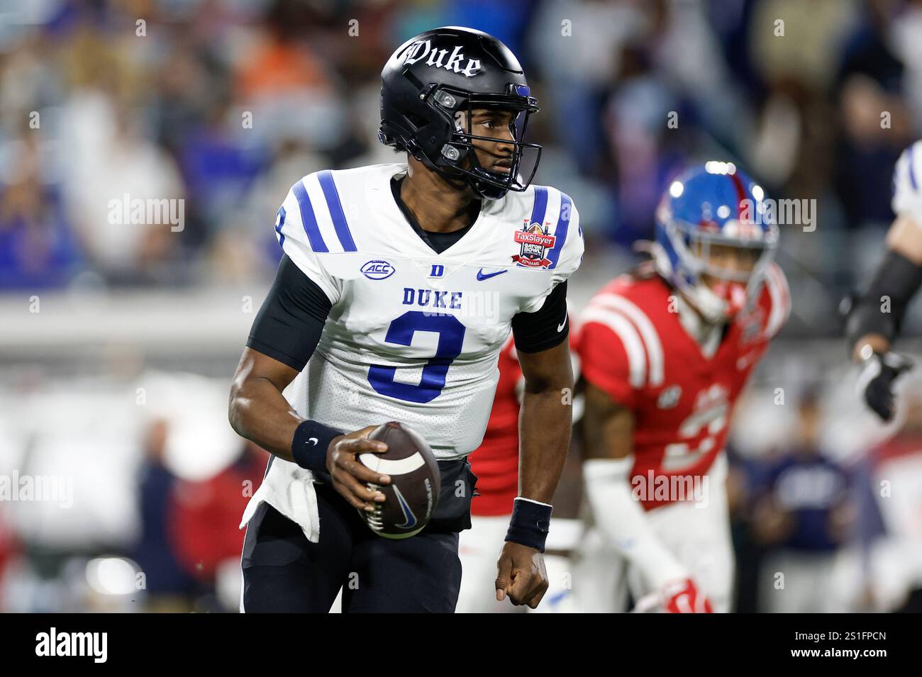 JACKSONVILLE, FL - JANUARY 02: Duke Blue Devils quarterback Henry Belin ...