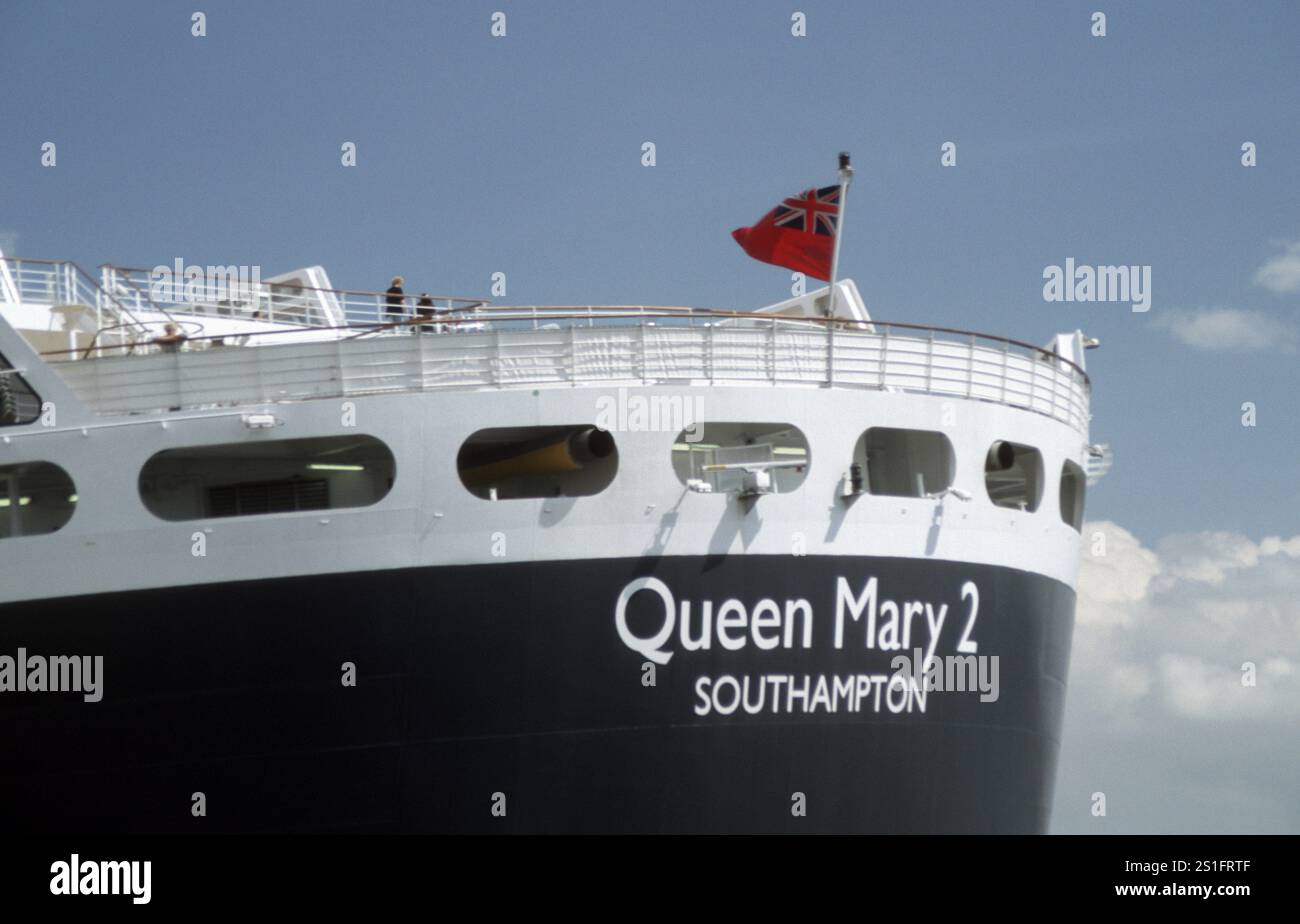 Stern with lettering and home flag of cruise ship Queen Mary 2 Stern ...