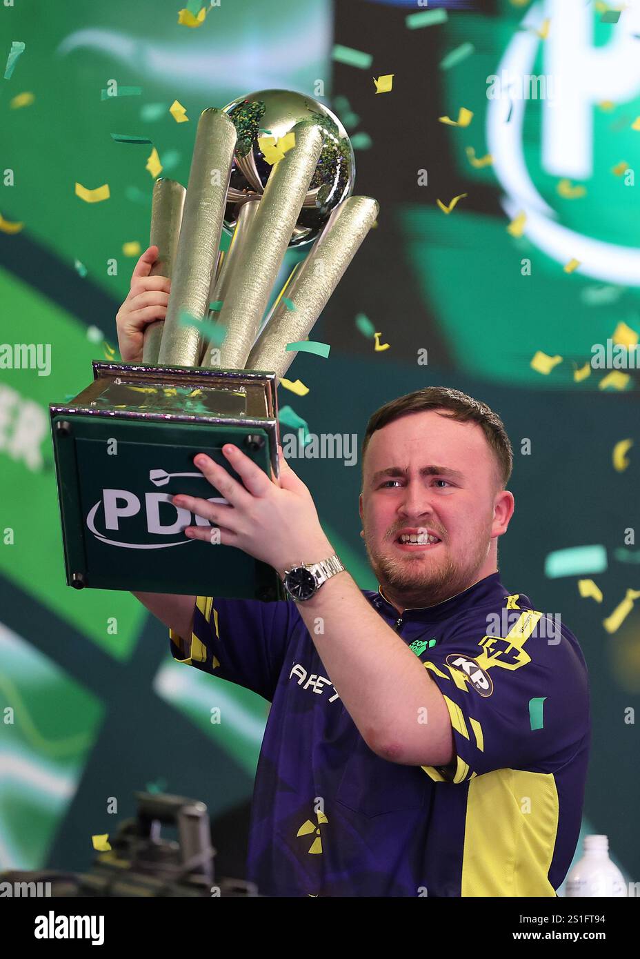 Alexandra Palace, London, UK. 3rd Jan, 2025. 2024/25 PDC Paddy Power ...