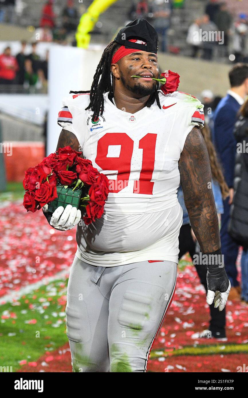 PASADENA, CA - JANUARY 01: Defensive Tackle Tyleik Williams #91 of the ...
